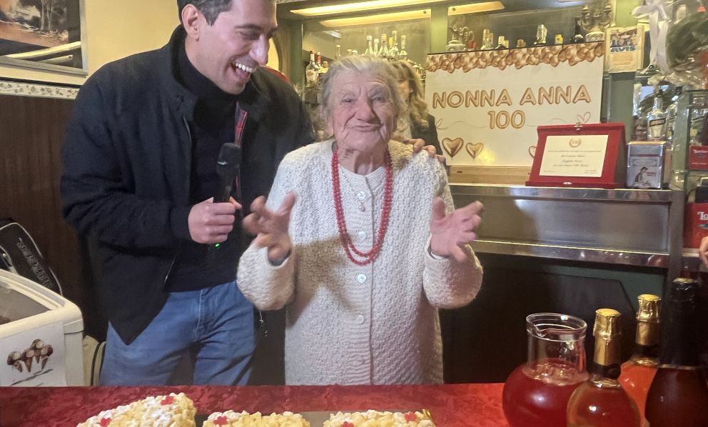 I cento anni della barista più longeva d'Italia: augu