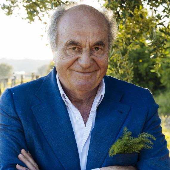 Timballo in brodo di gallina con le polpettine, cardi selvatici e ...